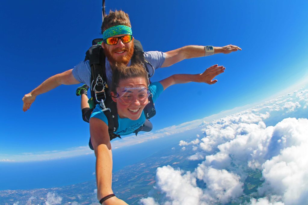 10 Skydiving Insider Tips (What You Need To Know) - Skydive Midwest