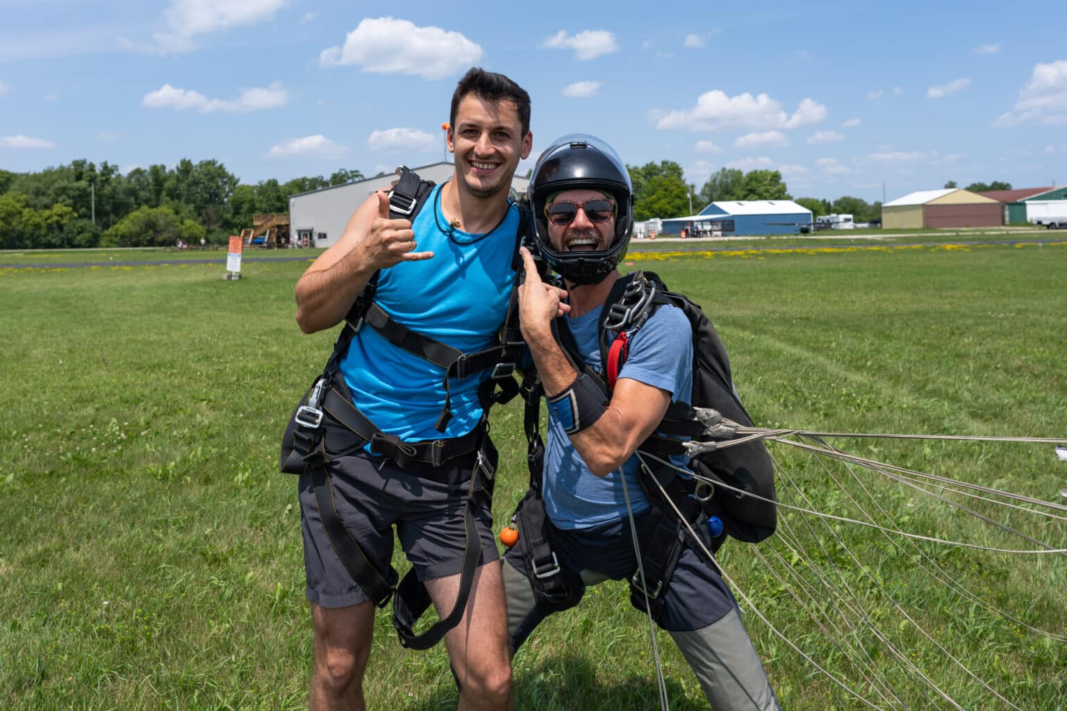 Becoming a Tandem Skydiving Instructor - Skydive Midwest